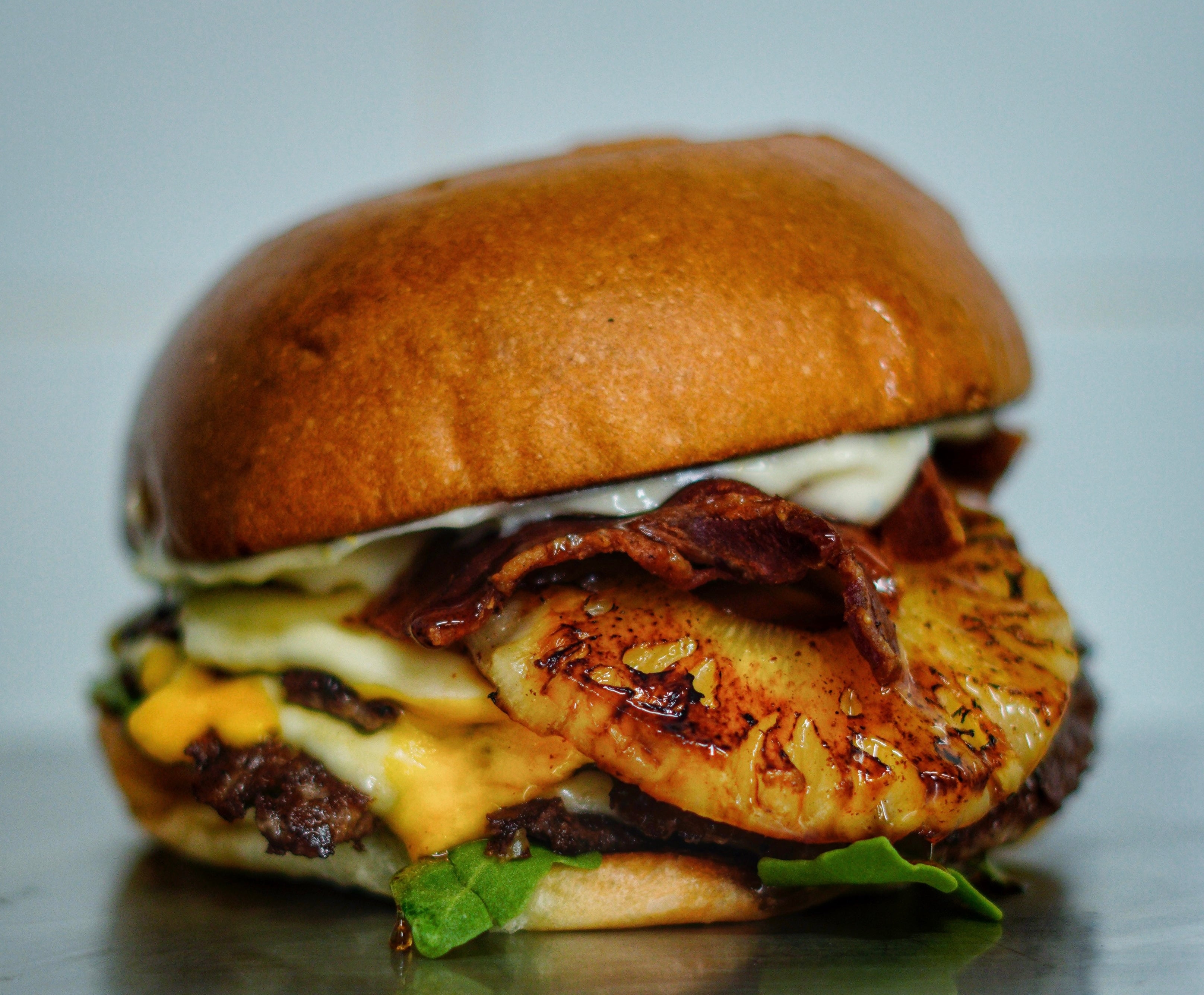 Sunny Pine Burger | BrOz Burgers